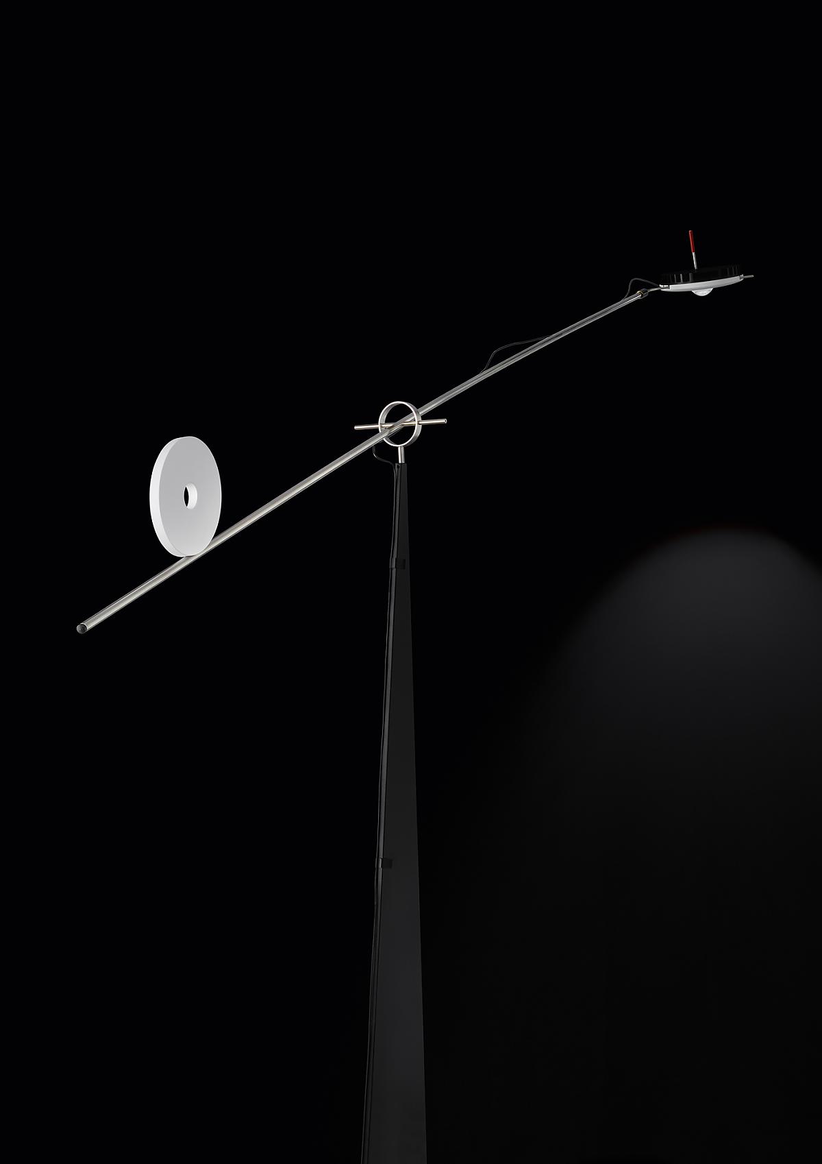 Ingo Maurer: Keep Balance