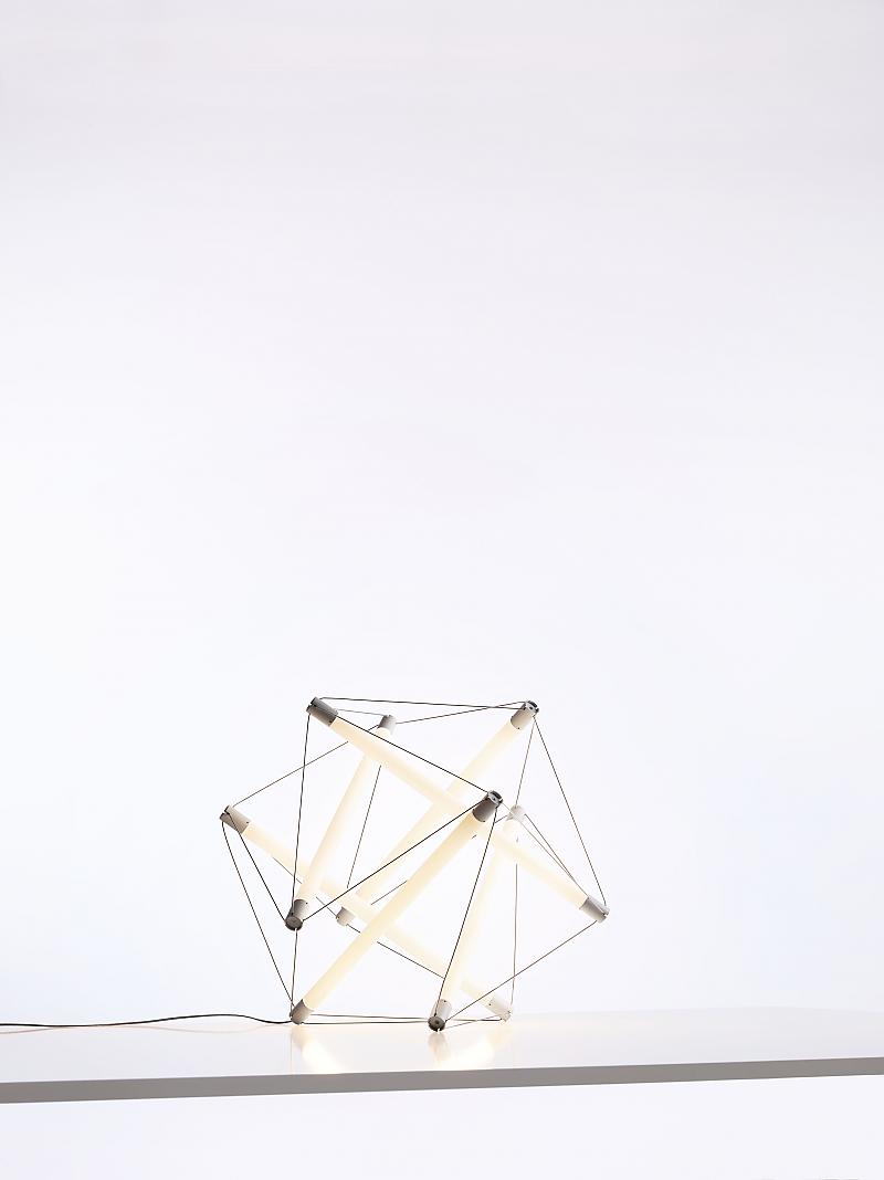 Ingo Maurer: Light Structure