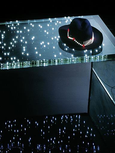 Ingo Maurer: LED Bench